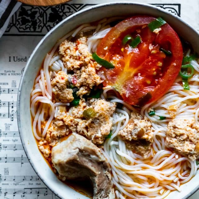 My Mom's Bun Rieu (Vietnamese Crab Noodle Soup) - Cooking Therapy