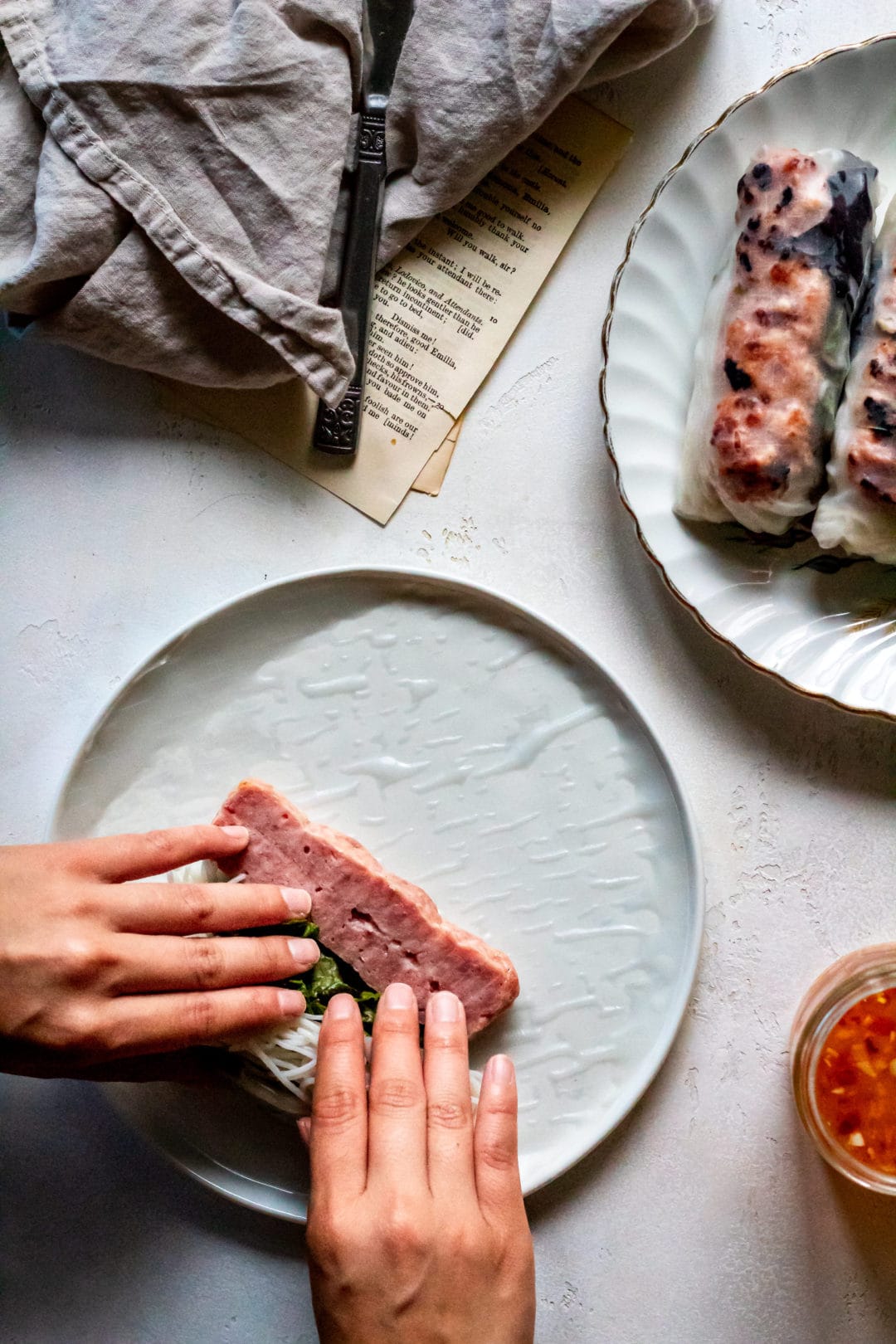 Nem Nuong Spring Rolls (Nem Nuong Cuon) - Cooking Therapy