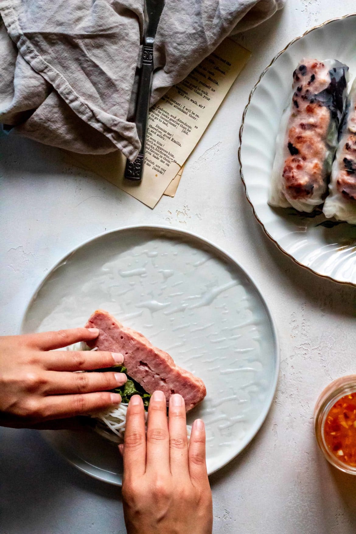 Nem Nuong Spring Rolls (Nem Nuong Cuon) - Cooking Therapy