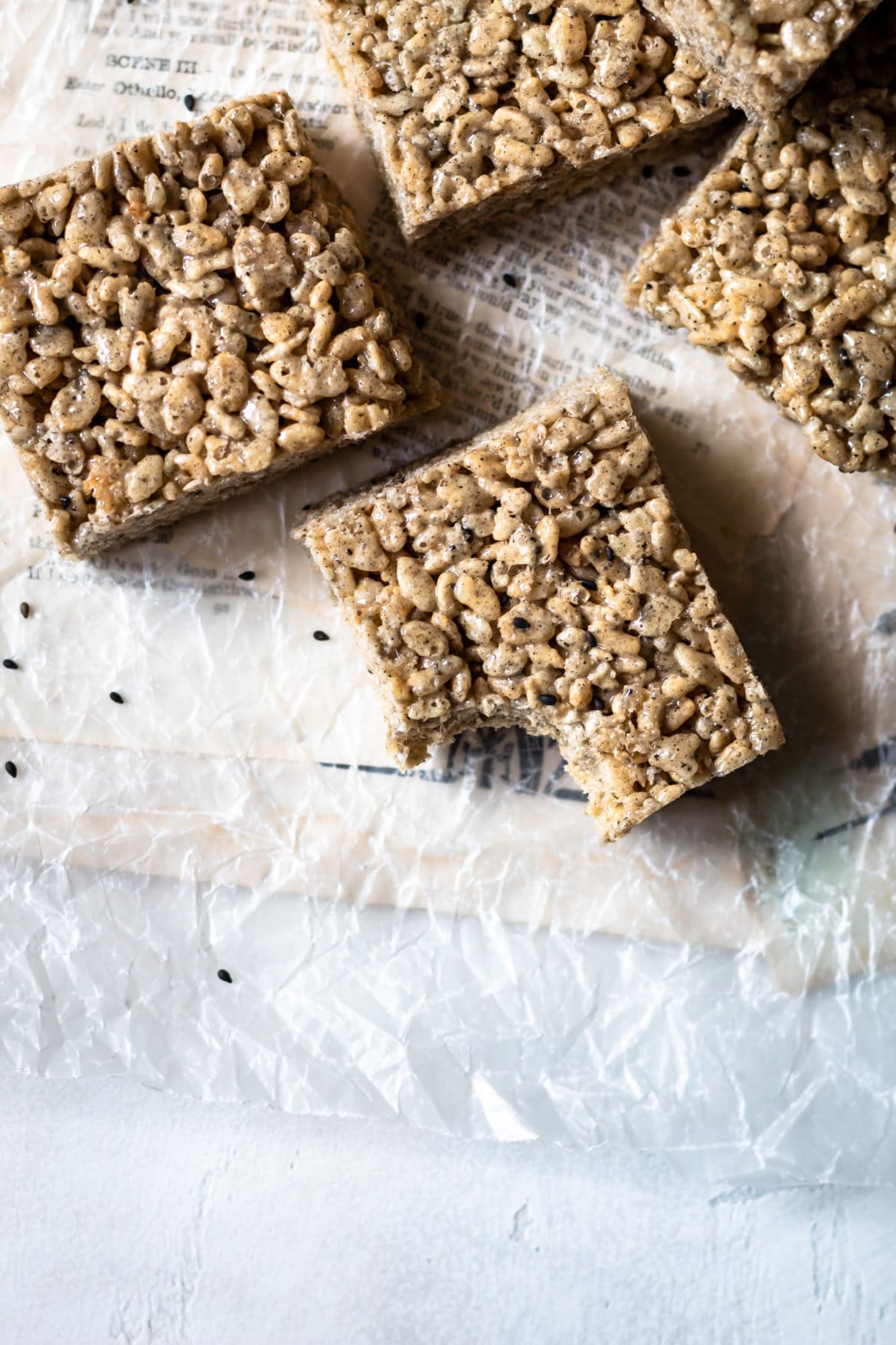 10-Minute Black Sesame Rice Krispie Treats - Cooking Therapy