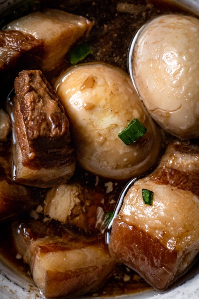 Thit Kho (Vietnamese Braised Pork Belly with Eggs) - Cooking Therapy