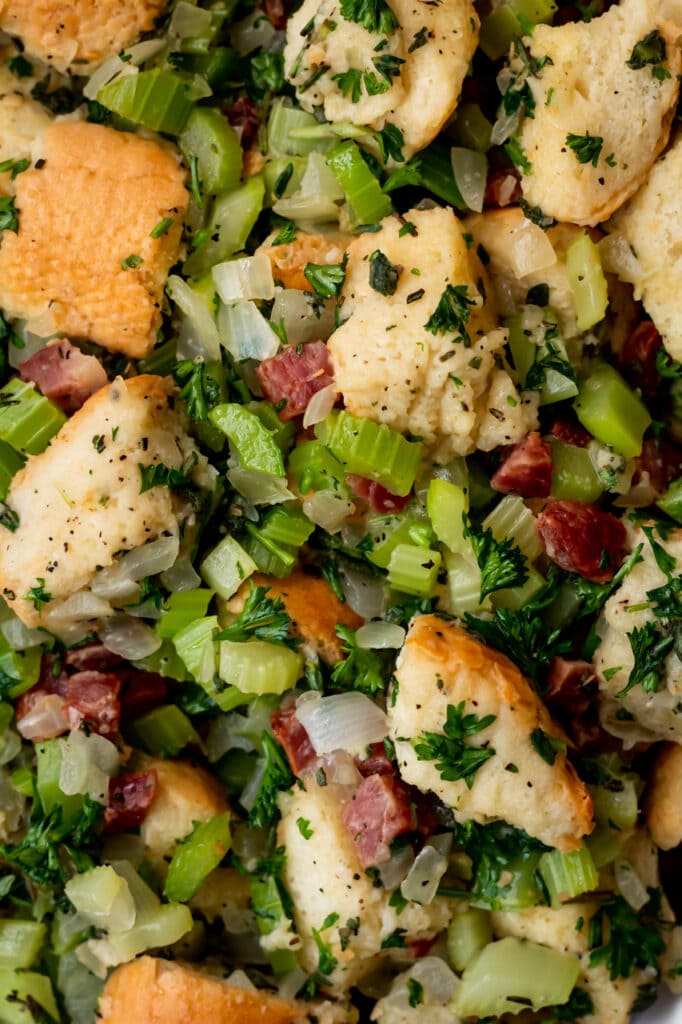 Chinese Sausage Stuffing - Cooking Therapy