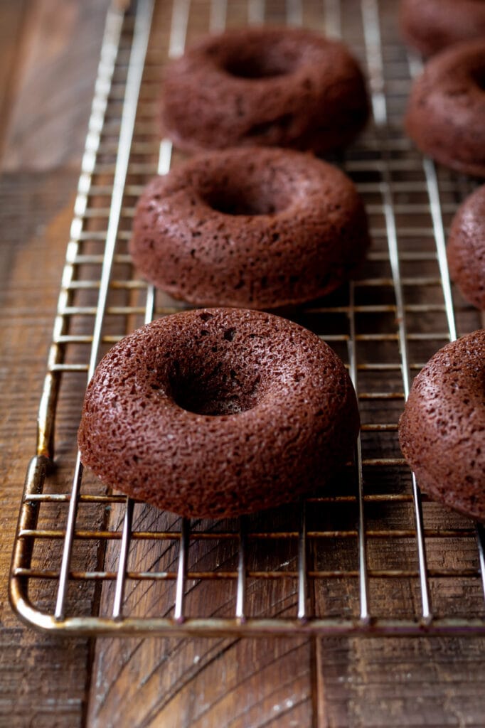Baked Chocolate Peppermint Mochi Donuts - Cooking Therapy