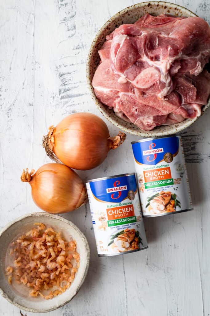 Hu Tieu My Tho (Vietnamese Pork & Seafood Noodle Soup) - Cooking Therapy