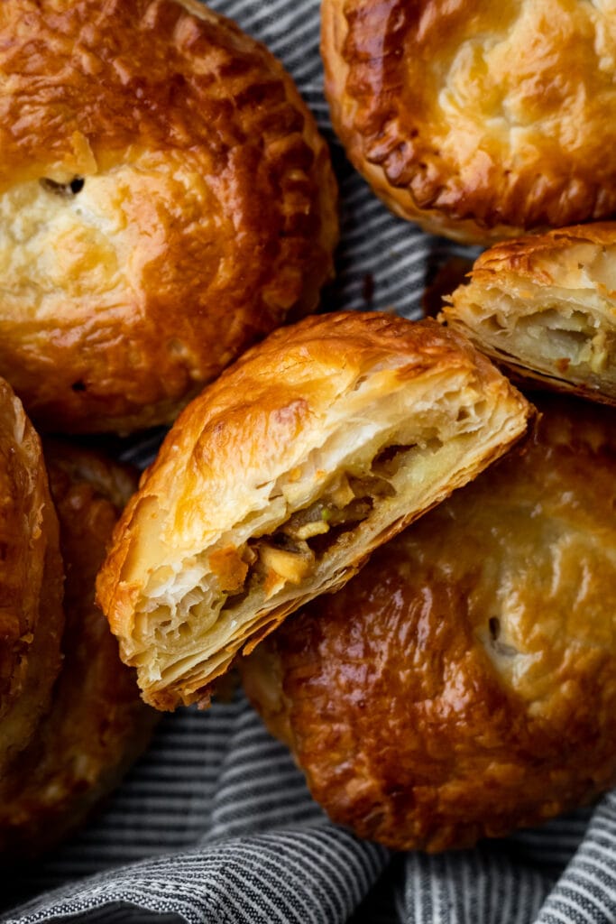 Vietnamese Curry Chicken Puff Pastries - Cooking Therapy