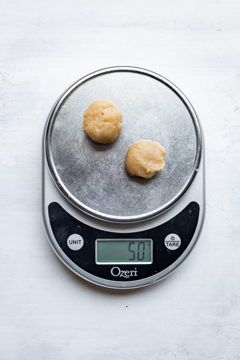 Traditional Mooncake Recipe (with and without salted eggs) - Cooking ...