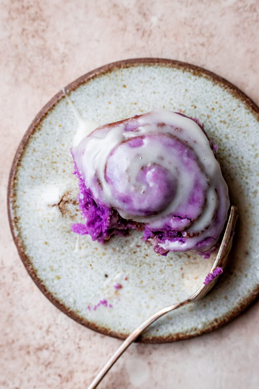 Fluffy and Moist Ube Cinnamon Rolls - Cooking Therapy
