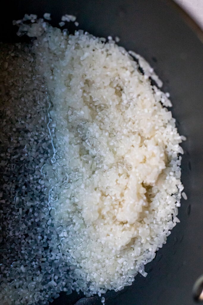 How to Cook Vietnamese Broken Rice (Com Tam) - Cooking Therapy