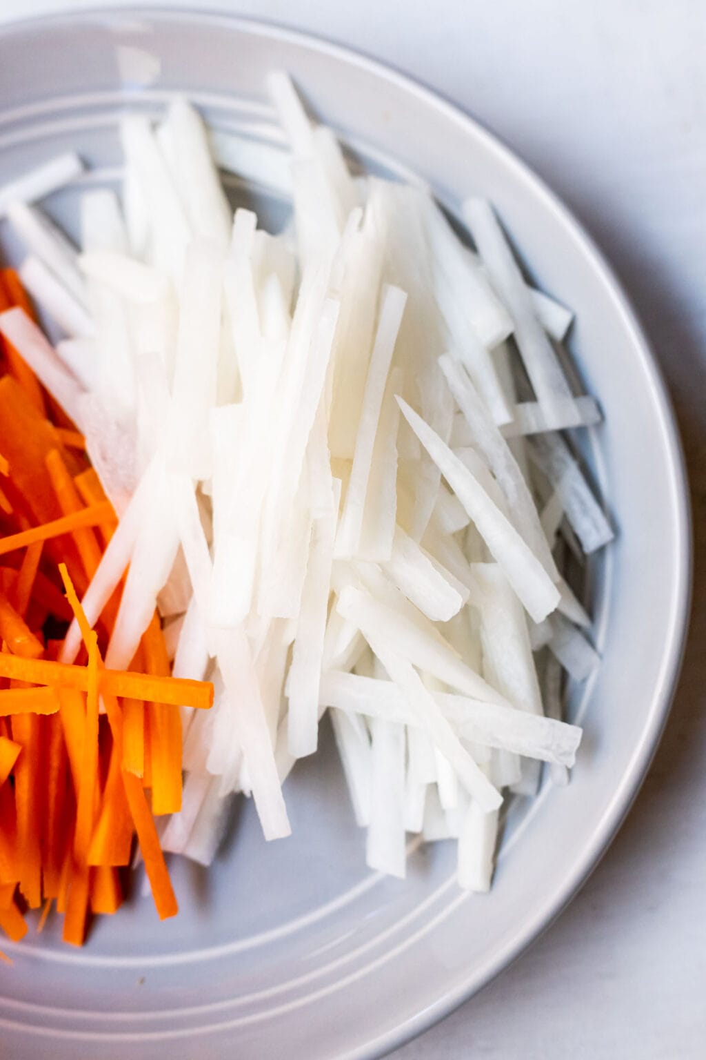 Traditional Vietnamese Pickled Carrots and Daikon (Do Chua) - Cooking ...