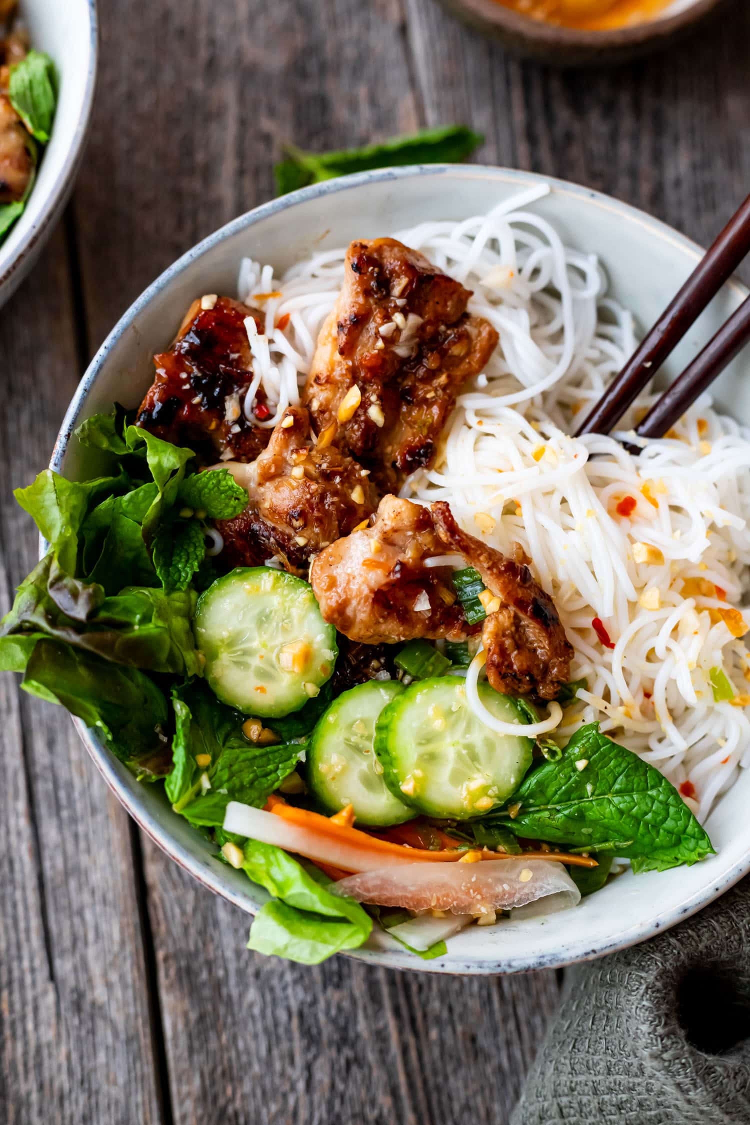 Vietnamese Noodle Bowls with Lemongrass Chicken (Bun Ga Nuong ...