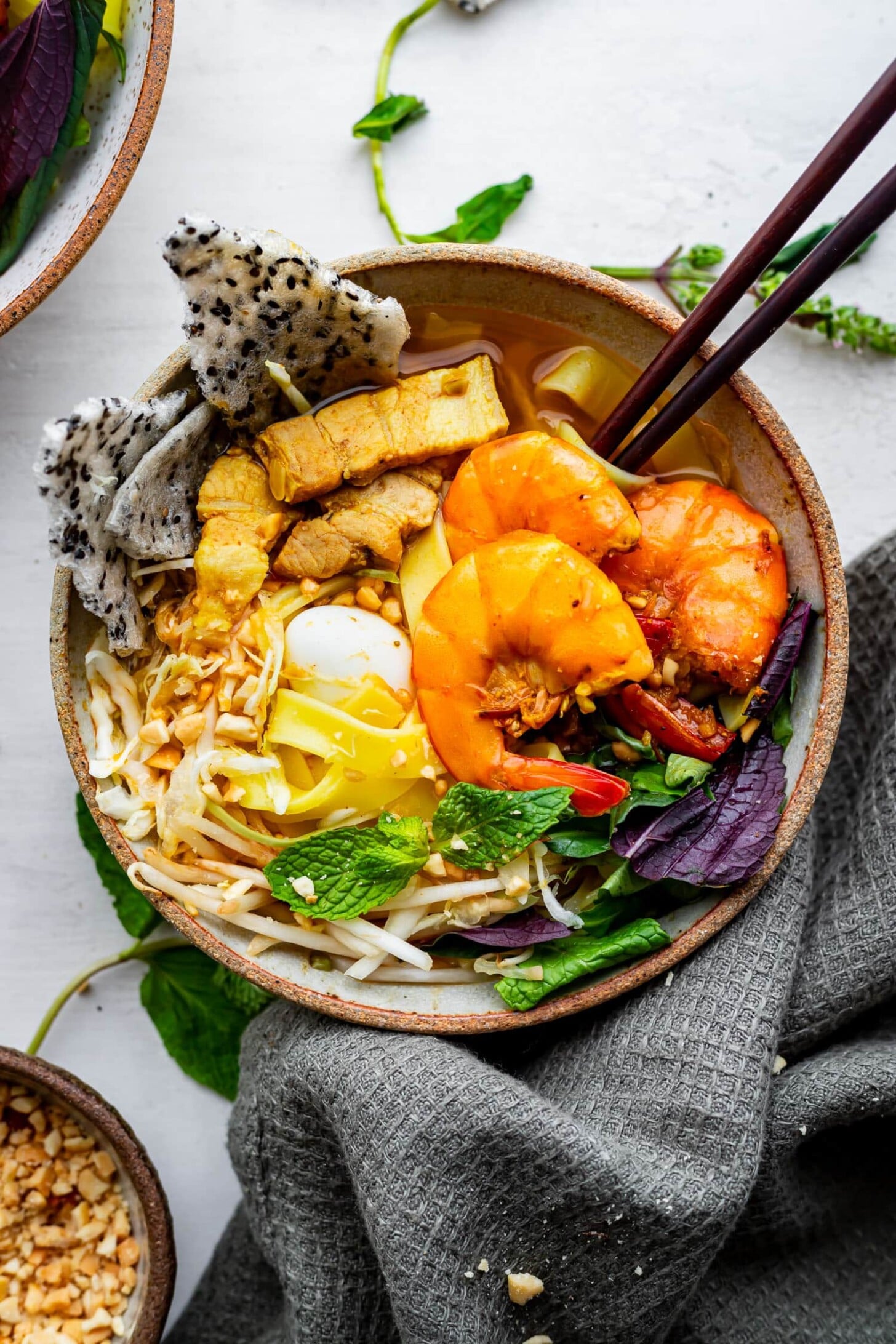 Mi Quang (Vietnamese Turmeric Noodle Soup from Quang Nam) - Cooking Therapy