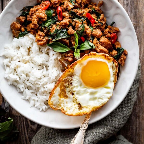 20-Minute Pad Kra Pao (Thai Basil Pork) - Cooking Therapy