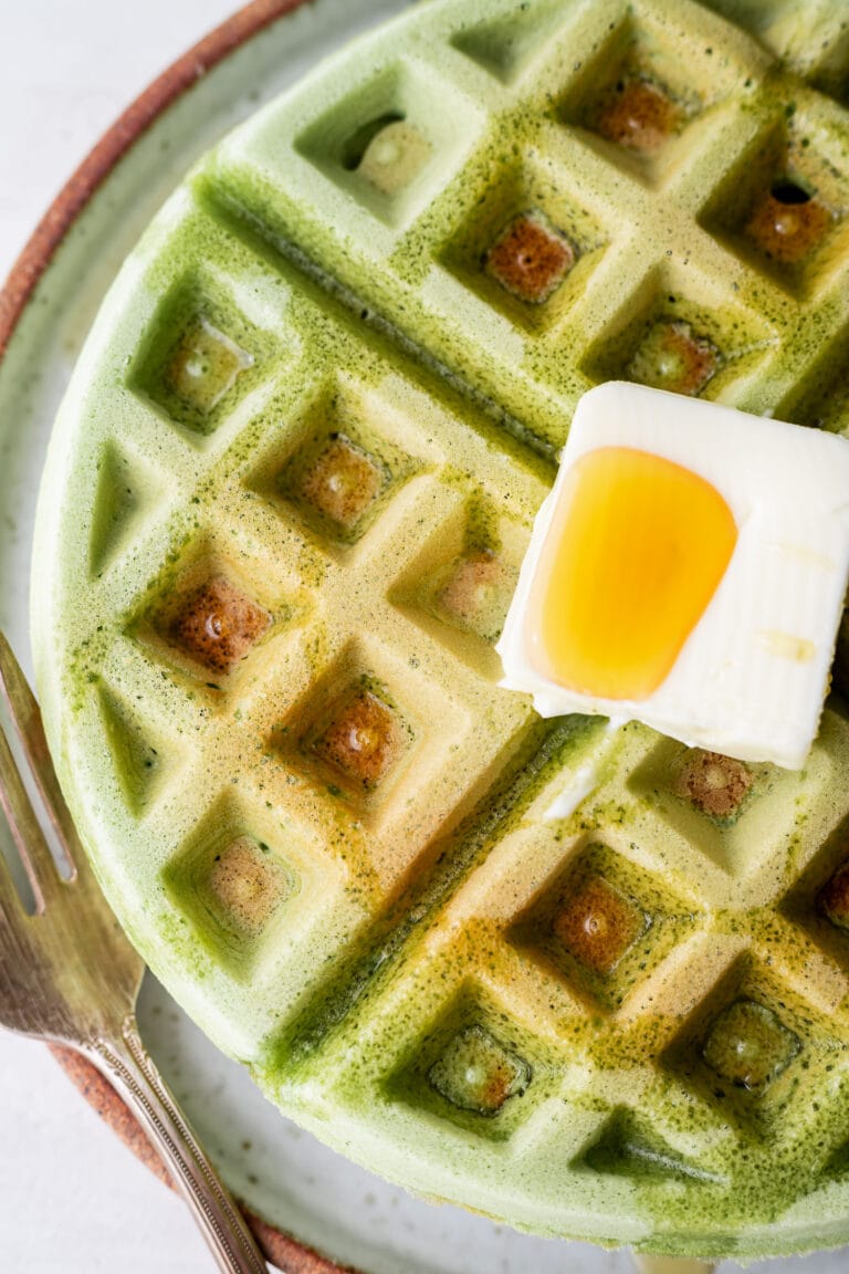 Pandan Waffles (made with pandan leaves) - Cooking Therapy