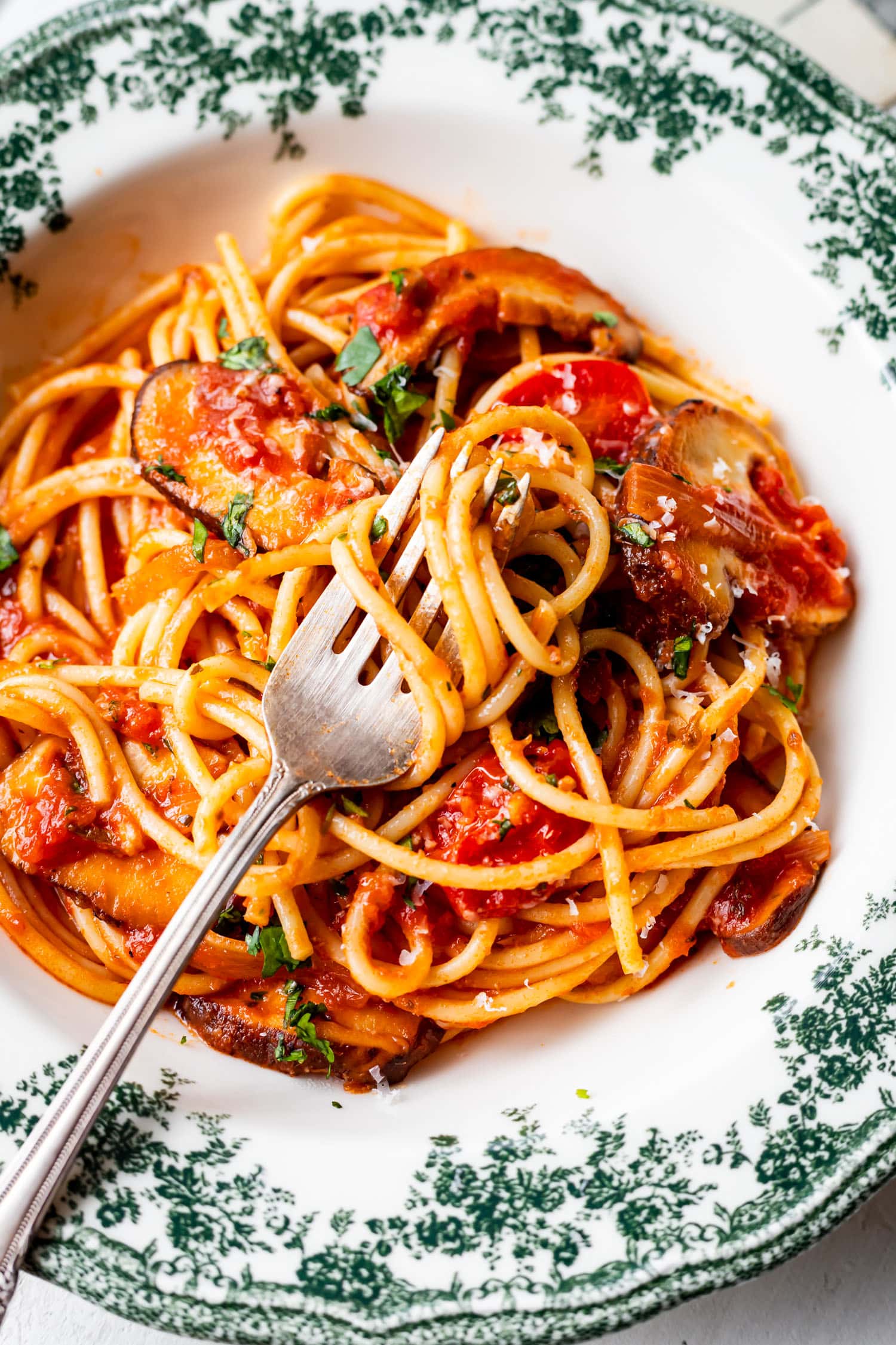 30-Minute Tom Yum Pasta - Cooking Therapy