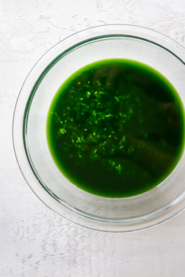 The Best Pandan Sticky Rice (Xoi La Dua) - Cooking Therapy