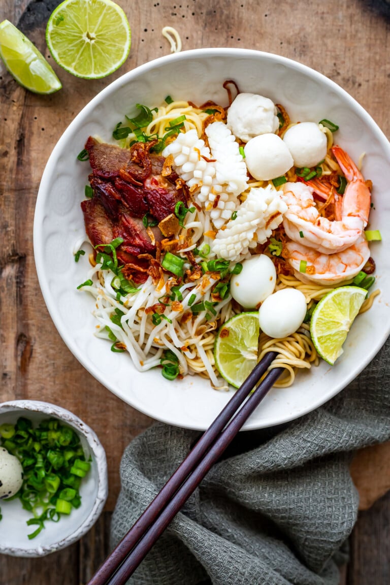 30-Minute Hu Tieu Kho (Dry Pork and Seafood Noodle Soup) - Cooking Therapy