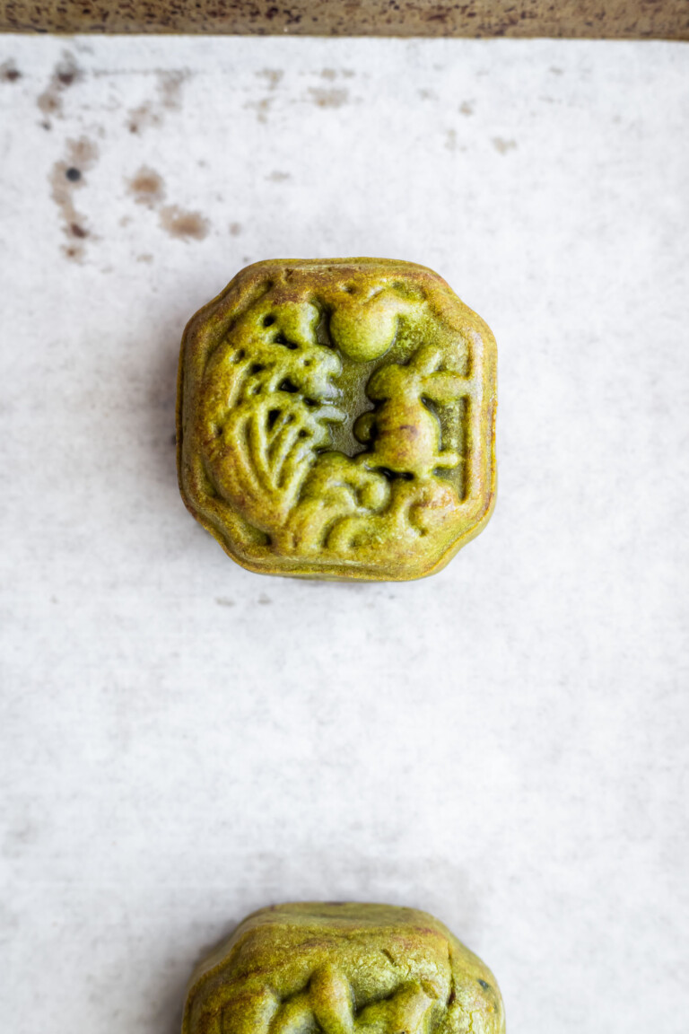Rich & Decadent Matcha Red Bean Mooncakes - Cooking Therapy