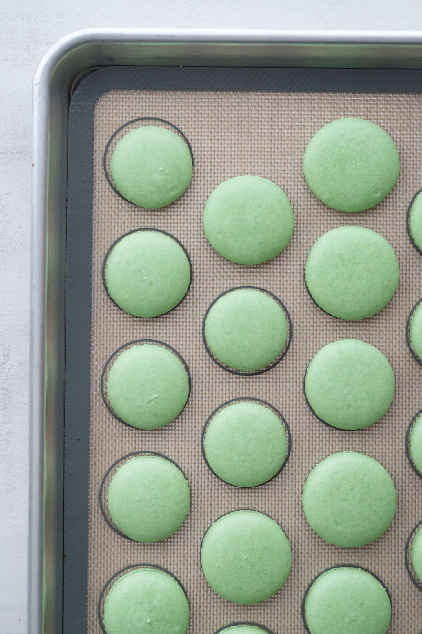 Beginner Friendly Pandan Macarons - Cooking Therapy