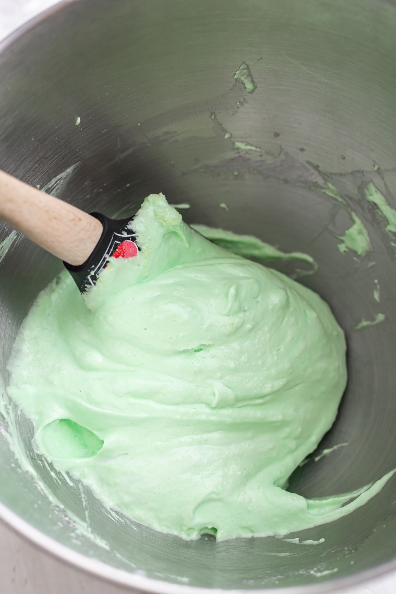 Beginner Friendly Pandan Macarons - Cooking Therapy