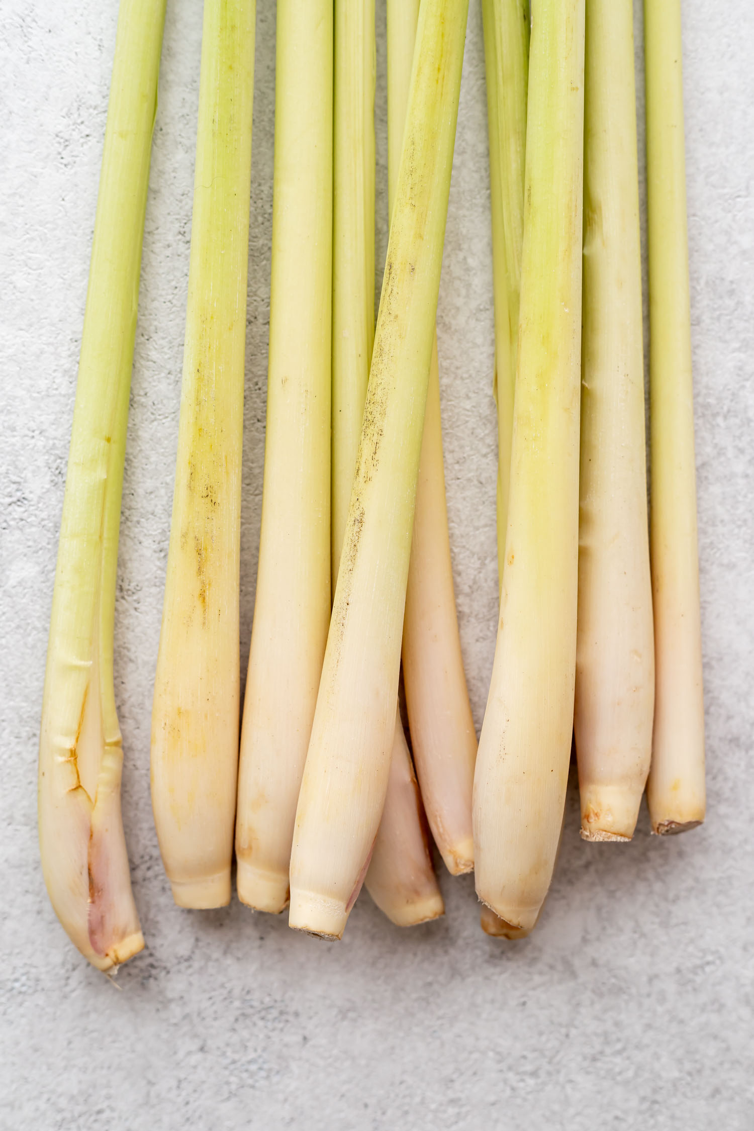 How to Use Lemongrass - Cooking Therapy