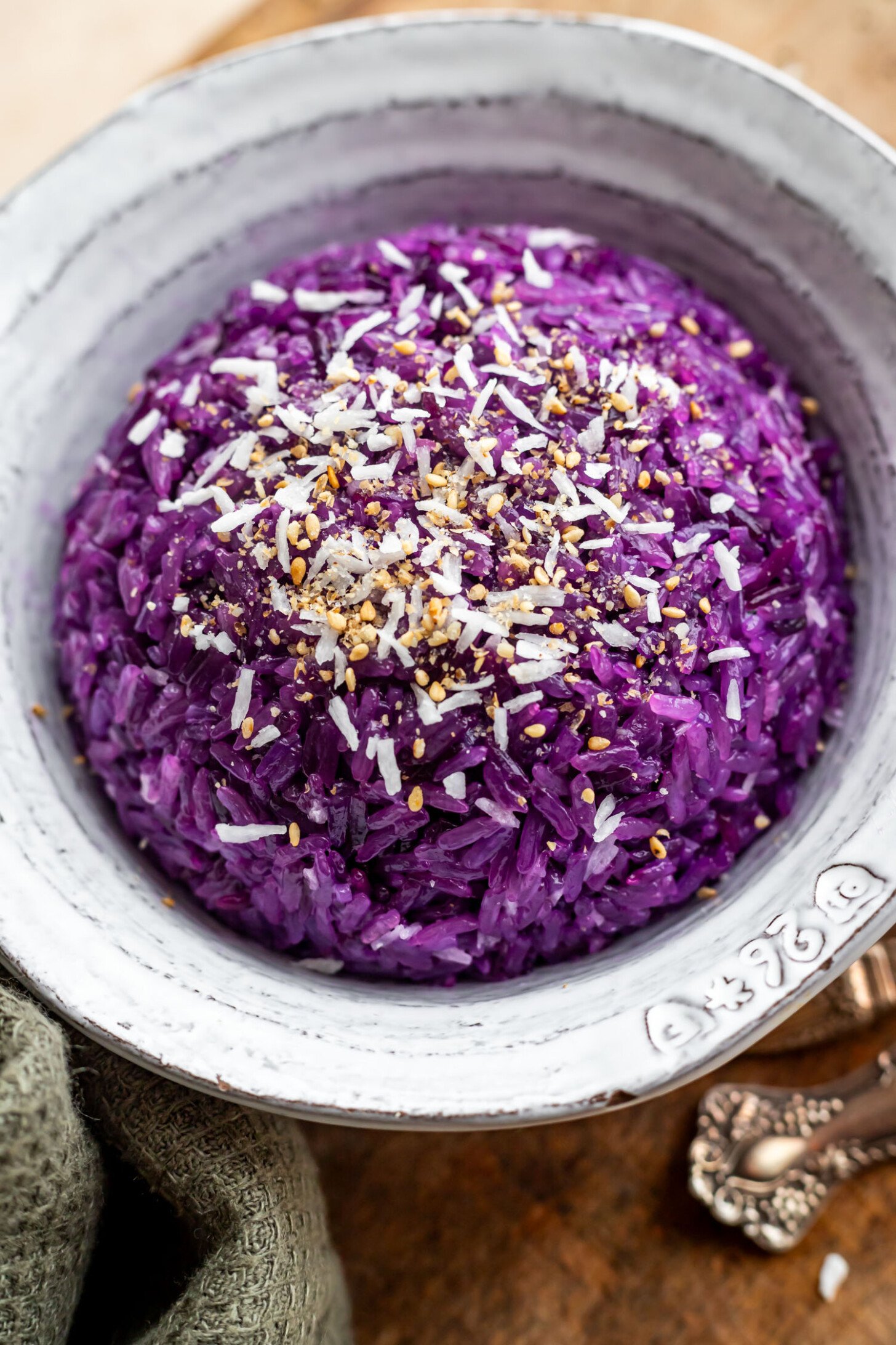 Xoi Ube (Vietnamese Purple Sticky Rice with Ube) - Cooking Therapy