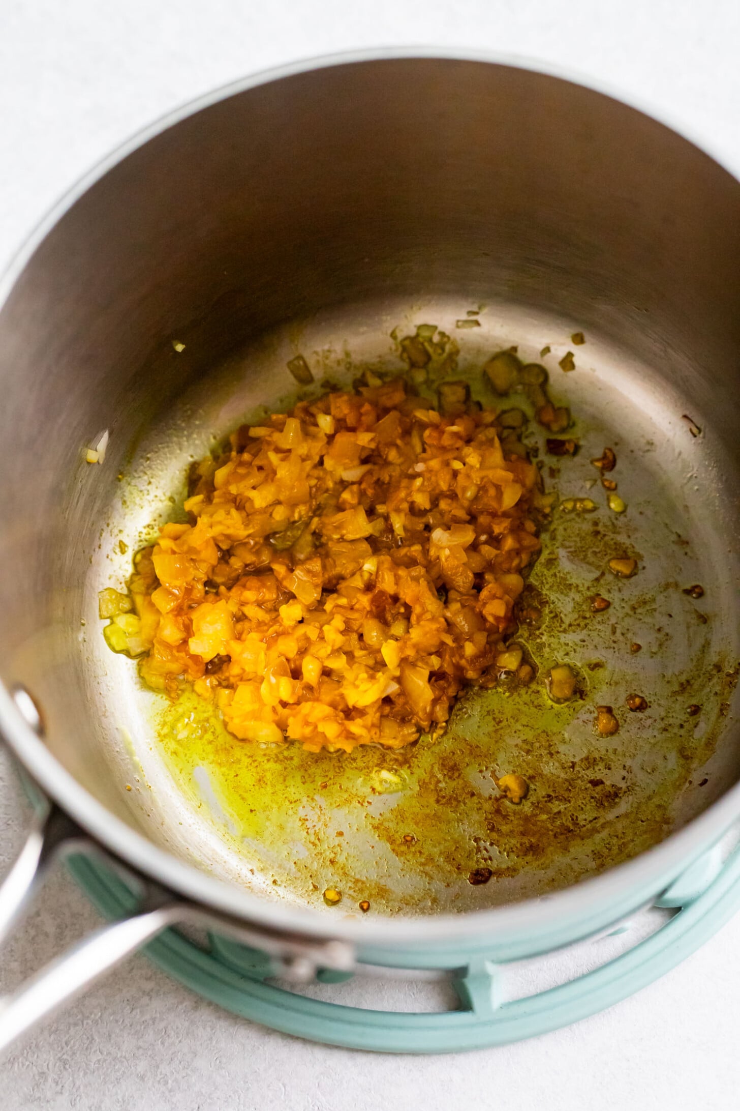 20-Minute Garlic Turmeric Rice - Cooking Therapy