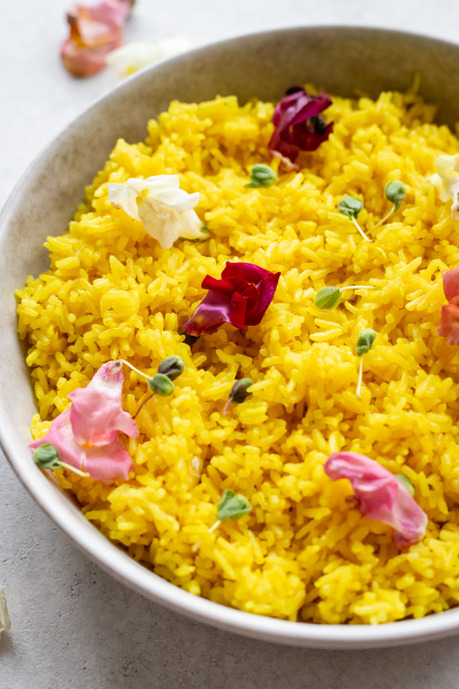20-Minute Garlic Turmeric Rice - Cooking Therapy