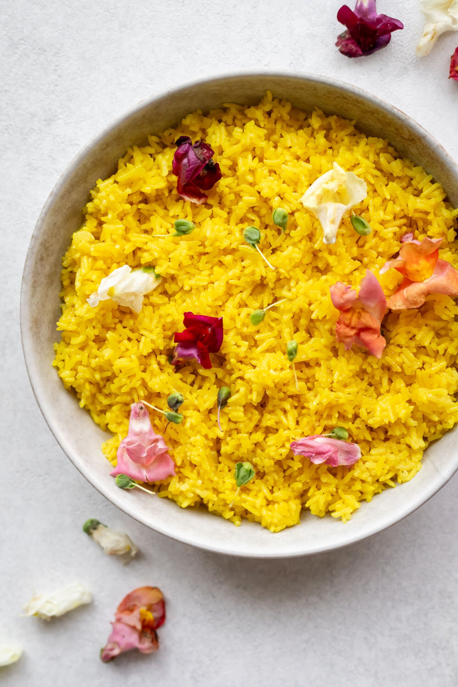 20-Minute Garlic Turmeric Rice - Cooking Therapy
