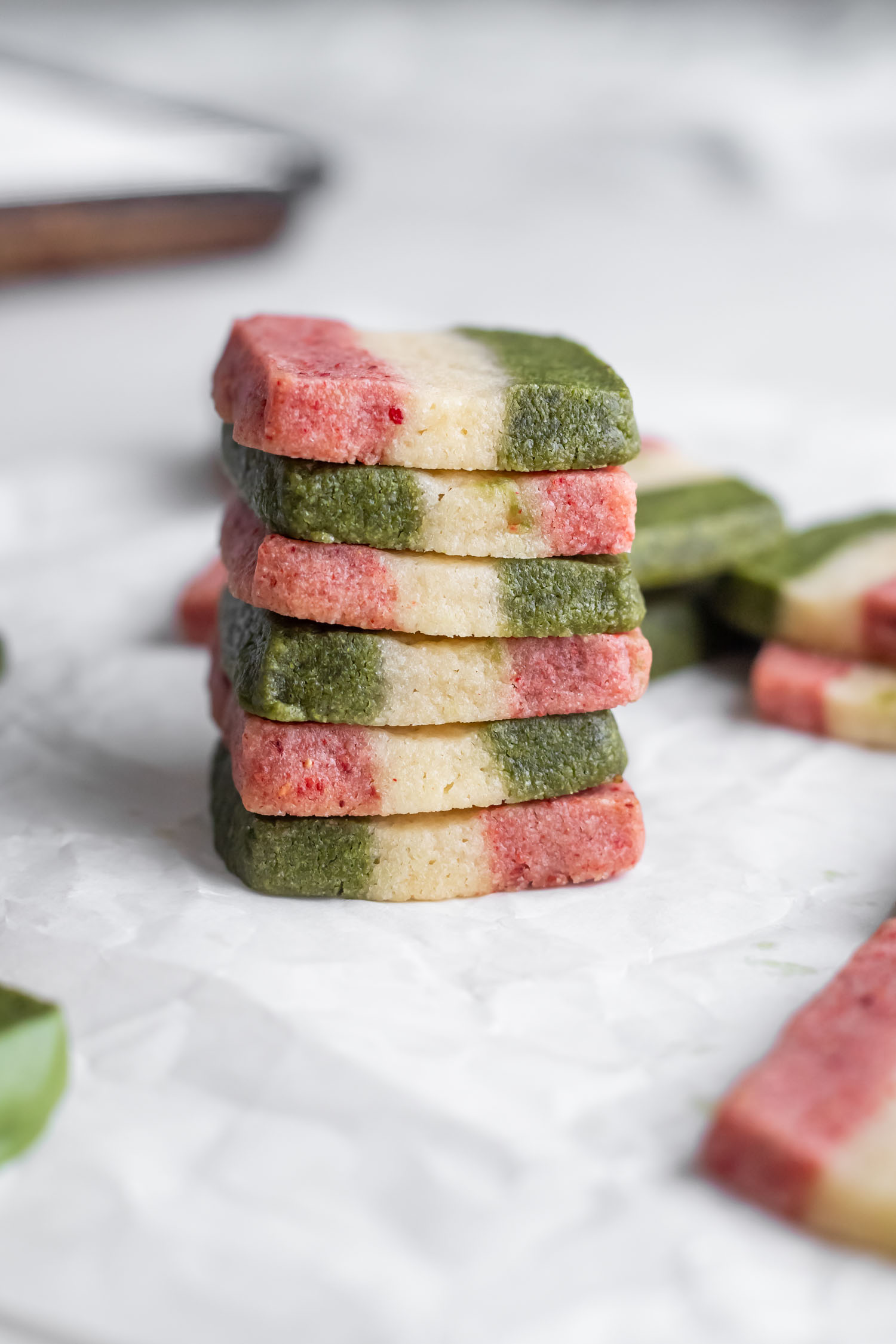Strawberry Matcha Shortbread Cookies - Cooking Therapy