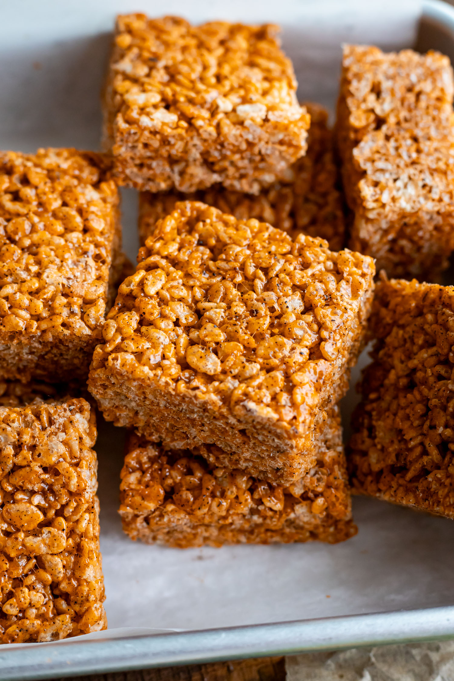 15-Minute Thai Tea Rice Krispie Treats - Cooking Therapy