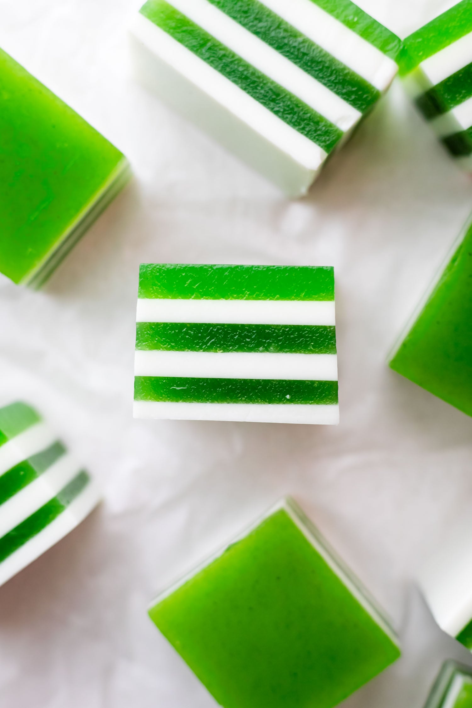 Authentic Coconut Pandan Jelly (Thạch Rau Câu Lá Dứa) - Cooking Therapy