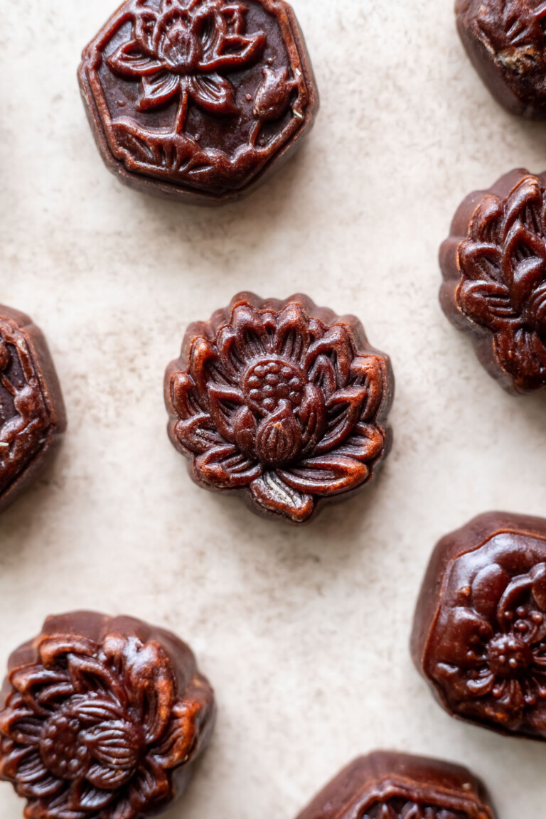Dubai Chocolate Mooncakes - Cooking Therapy