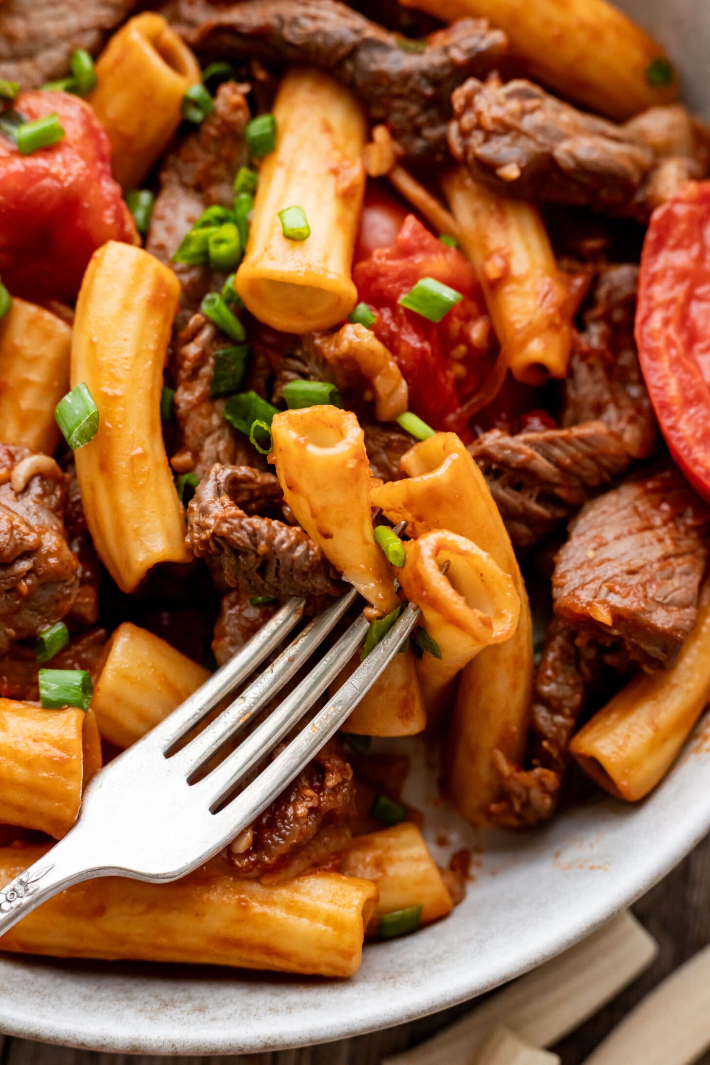 Quick & Easy Nui Xào Bò (Vietnamese Pasta Stir Fry with Beef) - Cooking ...