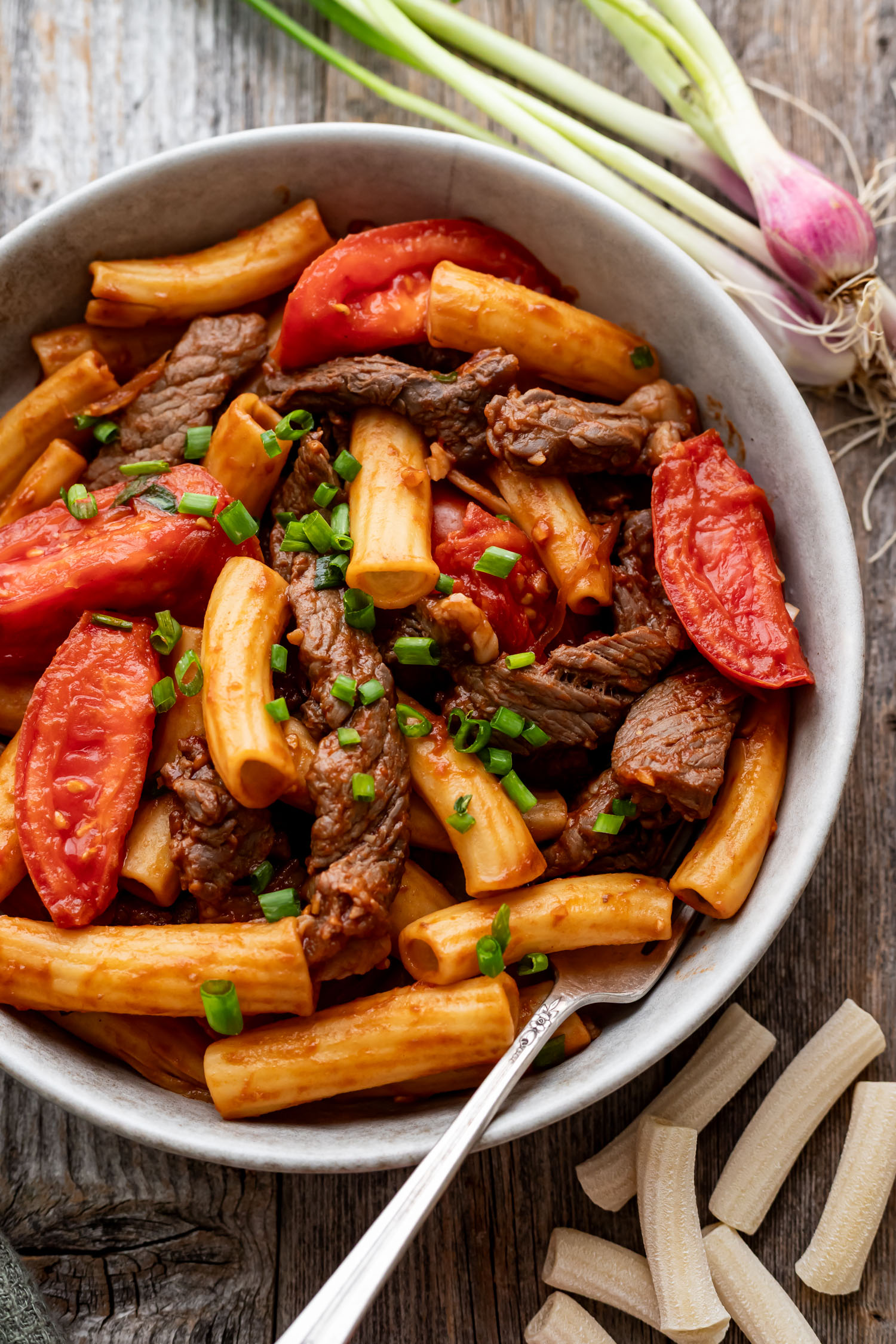 Quick & Easy Nui Xào Bò (Vietnamese Pasta Stir Fry with Beef) - Cooking ...